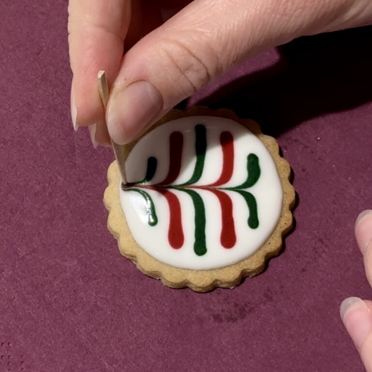 Julesmåkager med glasur - Guide til dekorering - fines.dk